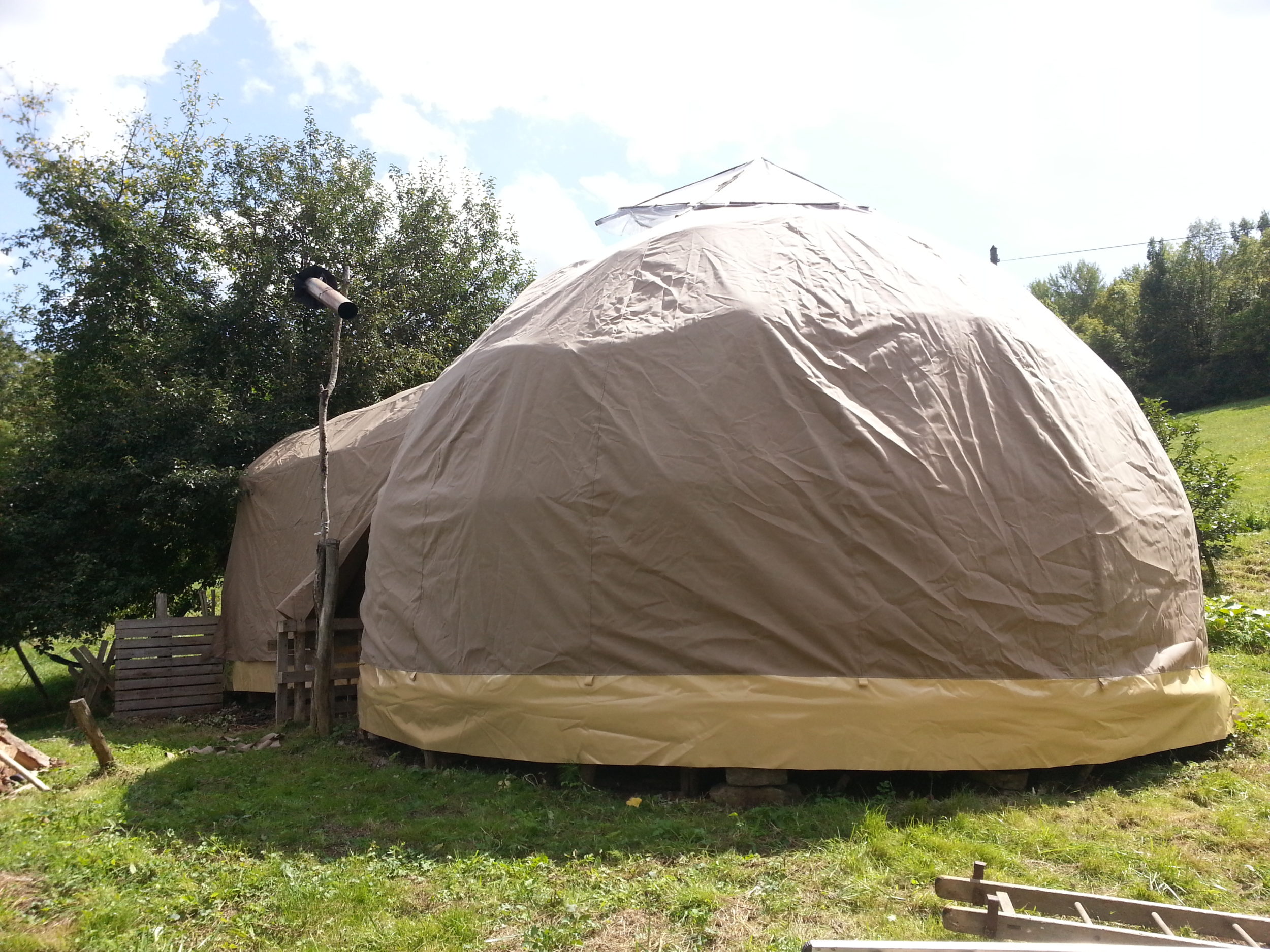 Les Dômes en Toiles – La maison dôme